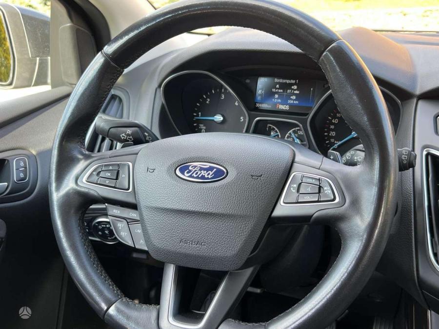 Grey Ford Focus 2018 in Kedainiai, with an engine capacity of 2.00 L and mileage of 304 thousand km for 5700 €, photo 38 on AUTOMOTO.COM.LV