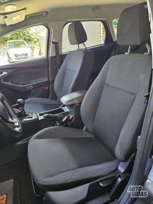 Pelēks Ford Focus 2018 Šauļi, ar dzinēja tilpumu 1.00 L un nobraukumu 142 tūkst. km par 5450 €, foto 18 vietnē AUTOMOTO.COM.LV