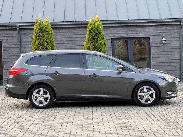 Ford Focus 2018 Kėdainiai vietnē Pelēks Ford Focus 2018 Kėdainiai, ar dzinēja tilpumu 2.00 L un nobraukumu 305 tūkst. km par 5650 €, foto 7 vietnē AUTOMOTO.COM.LV