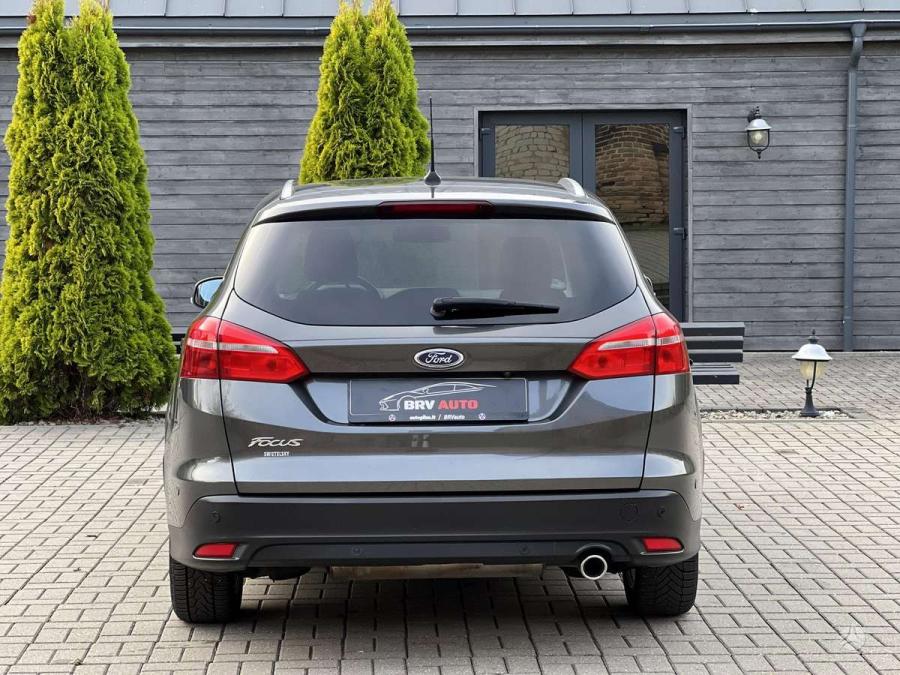 Pelēks Ford Focus 2018 Kėdainiai, ar dzinēja tilpumu 2.00 L un nobraukumu 305 tūkst. km par 5650 €, foto 9 vietnē AUTOMOTO.COM.LV
