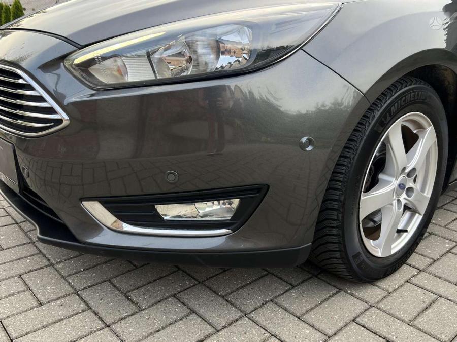 Pelēks Ford Focus 2018 Kėdainiai, ar dzinēja tilpumu 2.00 L un nobraukumu 305 tūkst. km par 5650 €, foto 14 vietnē AUTOMOTO.COM.LV
