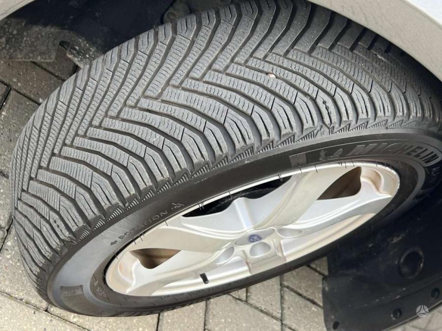 Pelēks Ford Focus 2018 Kėdainiai, ar dzinēja tilpumu 2.00 L un nobraukumu 305 tūkst. km par 5650 €, foto 16 vietnē AUTOMOTO.COM.LV