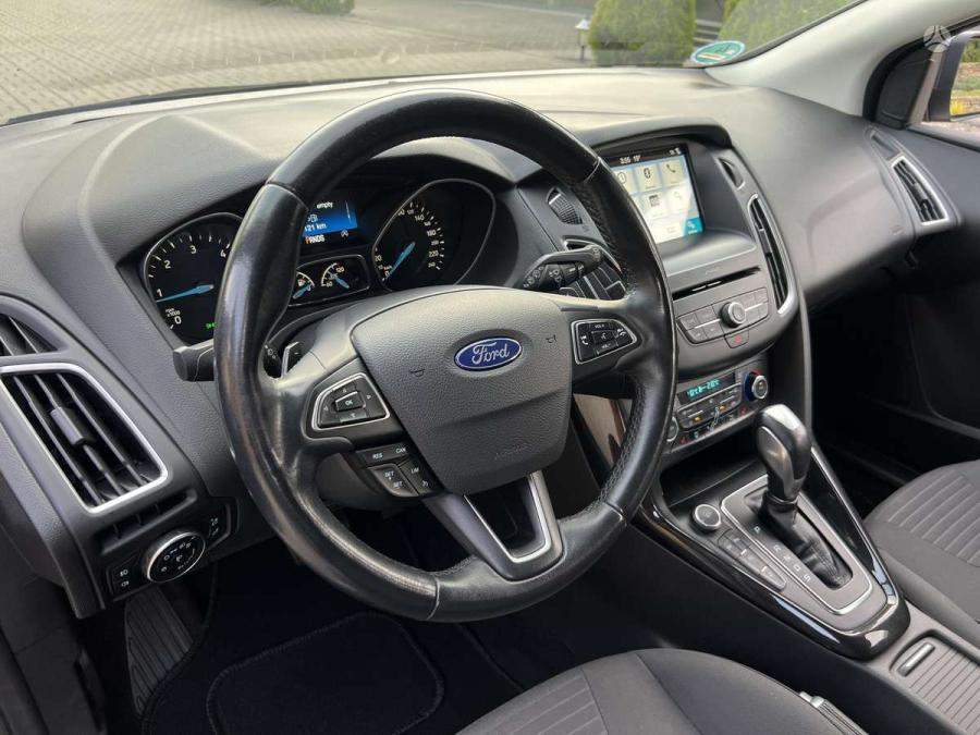 Pelēks Ford Focus 2018 Kėdainiai, ar dzinēja tilpumu 2.00 L un nobraukumu 305 tūkst. km par 5650 €, foto 27 vietnē AUTOMOTO.COM.LV