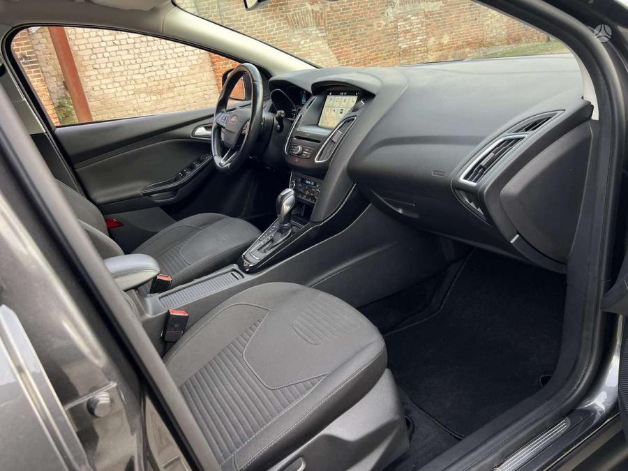 Pelēks Ford Focus 2018 Kėdainiai, ar dzinēja tilpumu 2.00 L un nobraukumu 305 tūkst. km par 5650 €, foto 33 vietnē AUTOMOTO.COM.LV