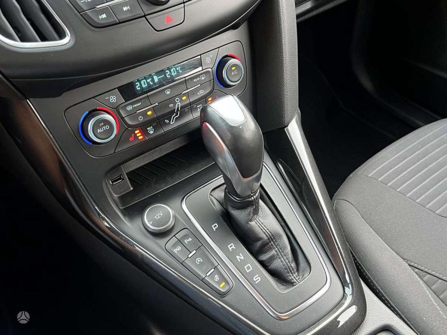 Pelēks Ford Focus 2018 Kėdainiai, ar dzinēja tilpumu 2.00 L un nobraukumu 305 tūkst. km par 5650 €, foto 38 vietnē AUTOMOTO.COM.LV
