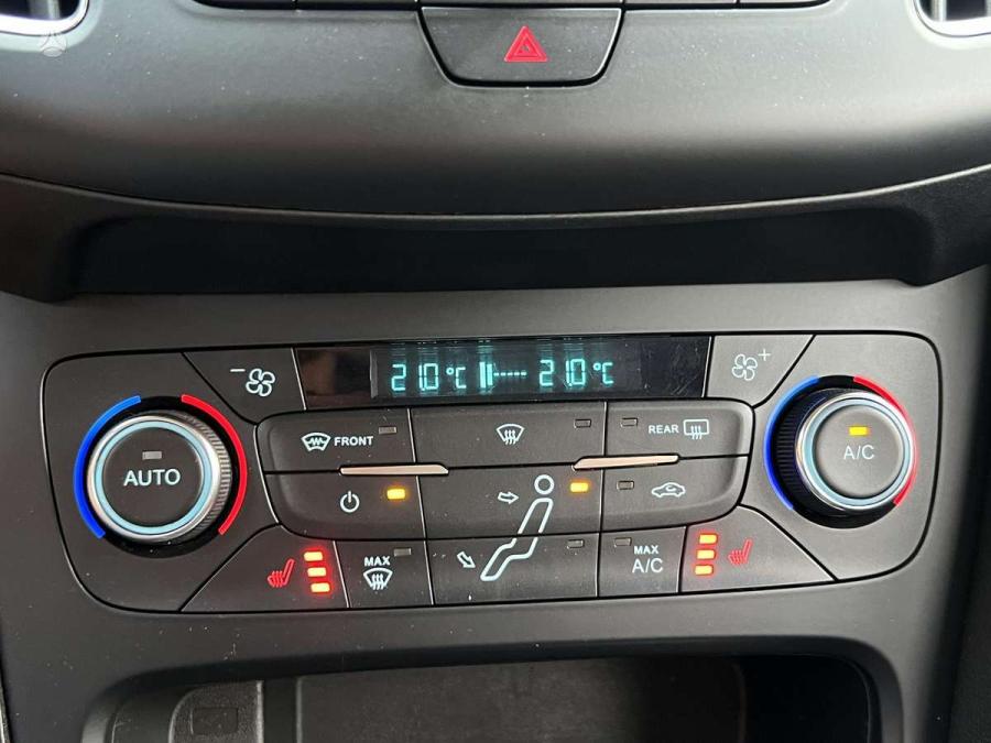 Pelēks Ford Focus 2018 Kėdainiai, ar dzinēja tilpumu 2.00 L un nobraukumu 305 tūkst. km par 5650 €, foto 40 vietnē AUTOMOTO.COM.LV