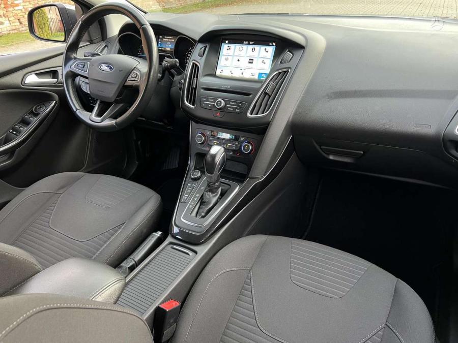 Pelēks Ford Focus 2018 Kėdainiai, ar dzinēja tilpumu 2.00 L un nobraukumu 305 tūkst. km par 5650 €, foto 51 vietnē AUTOMOTO.COM.LV