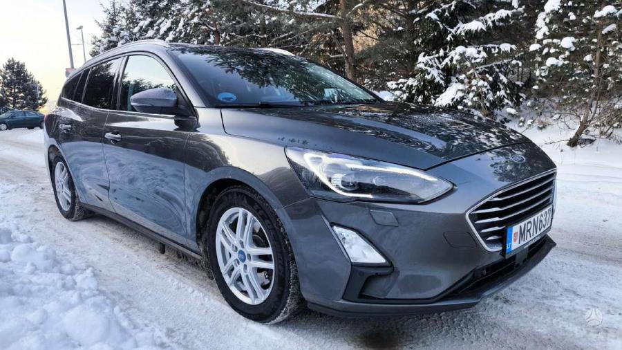 Grey Ford Focus 2019 in Vilnius, with an engine capacity of 2.00 L and mileage of 227 thousand km for 8850 €, photo 1 on AUTOMOTO.COM.LV