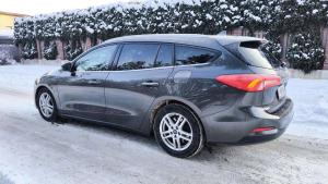Grey Ford Focus 2019 in Vilnius, with an engine capacity of 2.00 L and mileage of 227 thousand km for 8850 €, photo 2 on AUTOMOTO.COM.LV