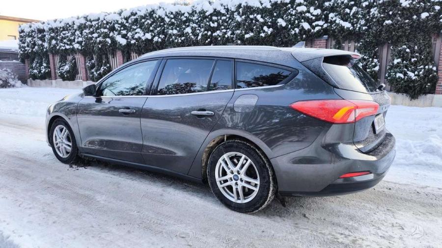 Grey Ford Focus 2019 in Vilnius, with an engine capacity of 2.00 L and mileage of 227 thousand km for 8850 €, photo 2 on AUTOMOTO.COM.LV