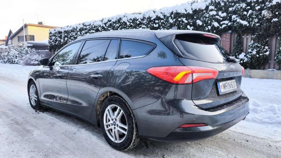 Grey Ford Focus 2019 in Vilnius, with an engine capacity of 2.00 L and mileage of 227 thousand km for 8850 €, photo 5 on AUTOMOTO.COM.LV