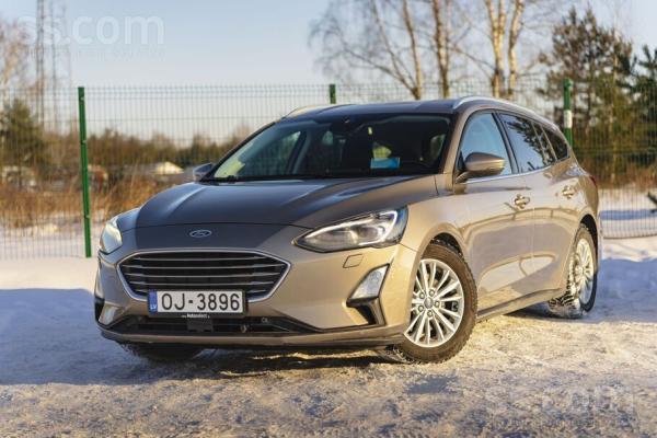 Pelēks Ford Focus 2019 Rīga, ar dzinēja tilpumu 1.00 L un nobraukumu 194 tūkst. km par 11790 €, foto 1 vietnē AUTOMOTO.COM.LV