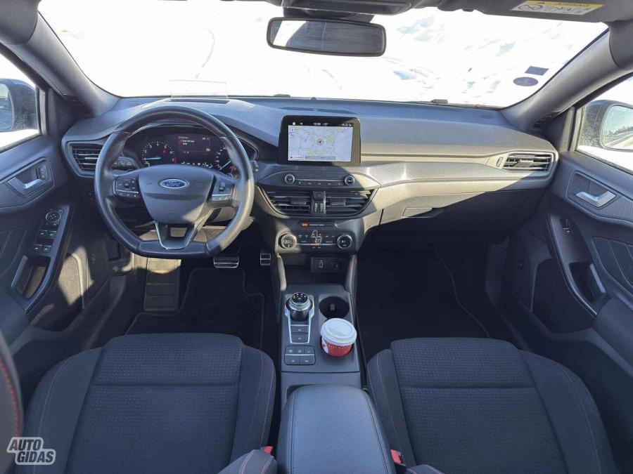 Grey Ford Focus 2019 in Vilnius, with an engine capacity of 1.50 L and mileage of 138 thousand km for 10900 €, photo 13 on AUTOMOTO.COM.LV
