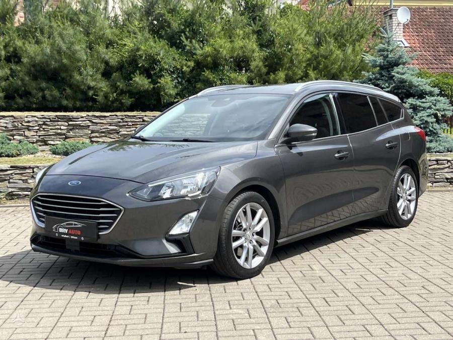 Grey Ford Focus 2019 in Kedainiai, with an engine capacity of 1.50 L and mileage of 240 thousand km for 7650 €, photo 1 on AUTOMOTO.COM.LV