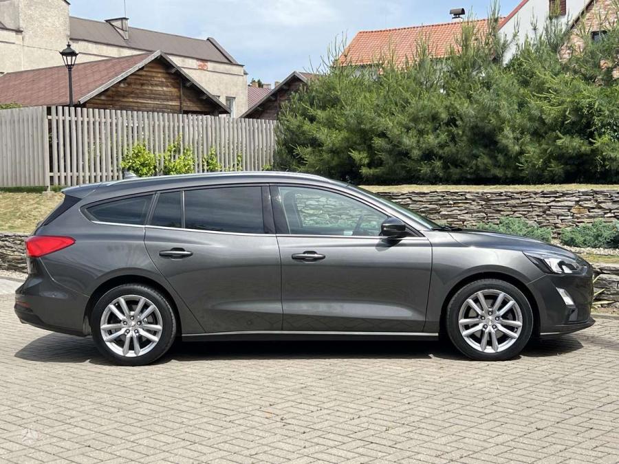 Grey Ford Focus 2019 in Kedainiai, with an engine capacity of 1.50 L and mileage of 240 thousand km for 7650 €, photo 7 on AUTOMOTO.COM.LV