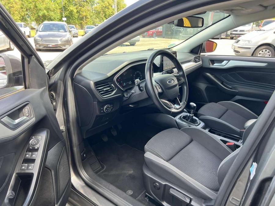 Grey Ford Focus 2019 in Kedainiai, with an engine capacity of 1.50 L and mileage of 240 thousand km for 7650 €, photo 21 on AUTOMOTO.COM.LV