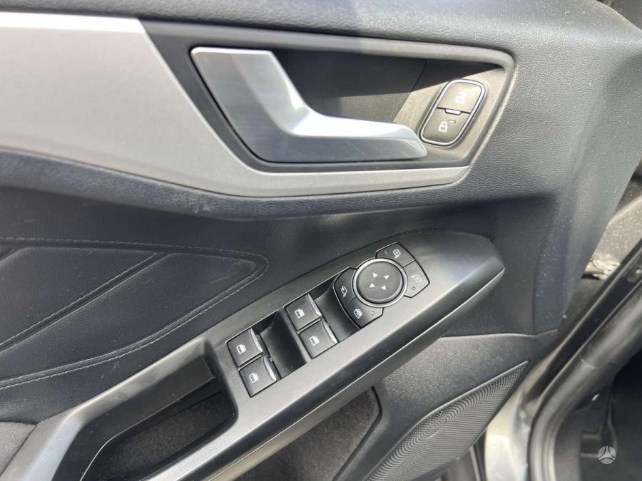 Grey Ford Focus 2019 in Kedainiai, with an engine capacity of 1.50 L and mileage of 240 thousand km for 7650 €, photo 23 on AUTOMOTO.COM.LV