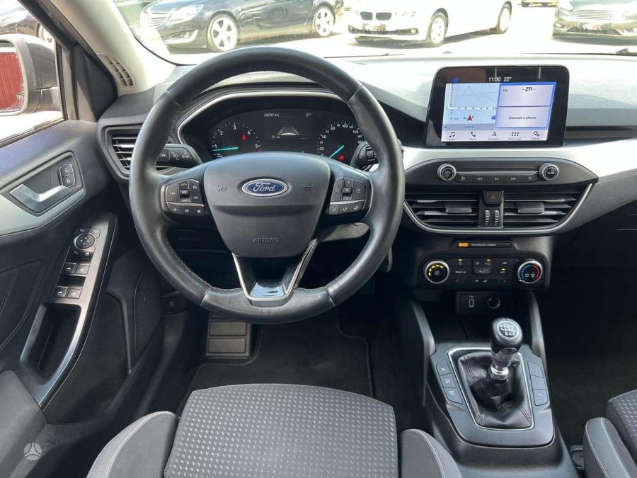 Grey Ford Focus 2019 in Kedainiai, with an engine capacity of 1.50 L and mileage of 240 thousand km for 7650 €, photo 29 on AUTOMOTO.COM.LV