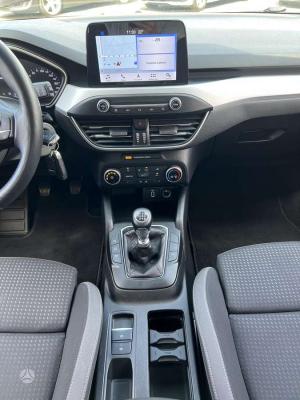 Grey Ford Focus 2019 in Kedainiai, with an engine capacity of 1.50 L and mileage of 240 thousand km for 7650 €, photo 30 on AUTOMOTO.COM.LV