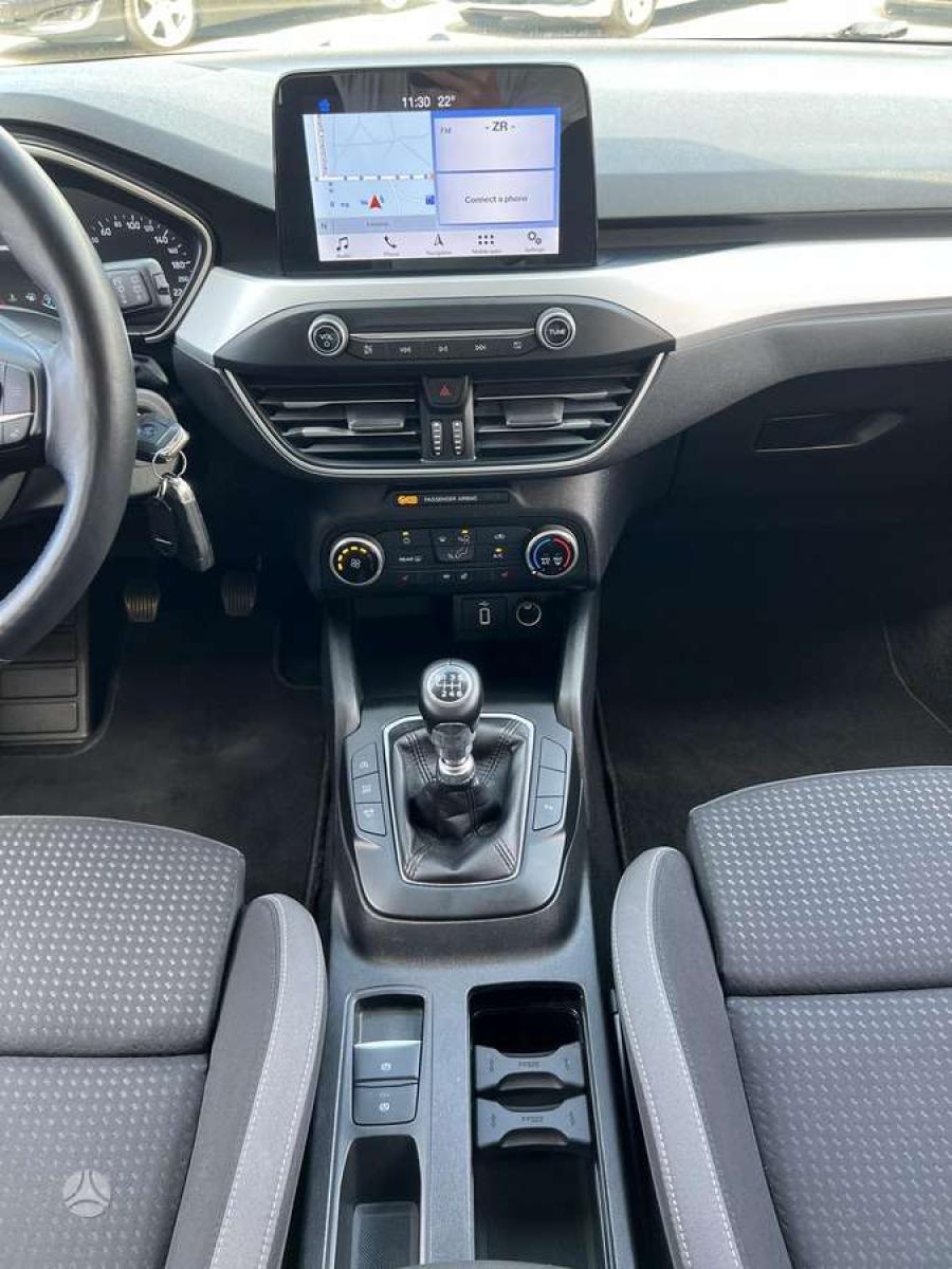 Grey Ford Focus 2019 in Kedainiai, with an engine capacity of 1.50 L and mileage of 240 thousand km for 7650 €, photo 30 on AUTOMOTO.COM.LV