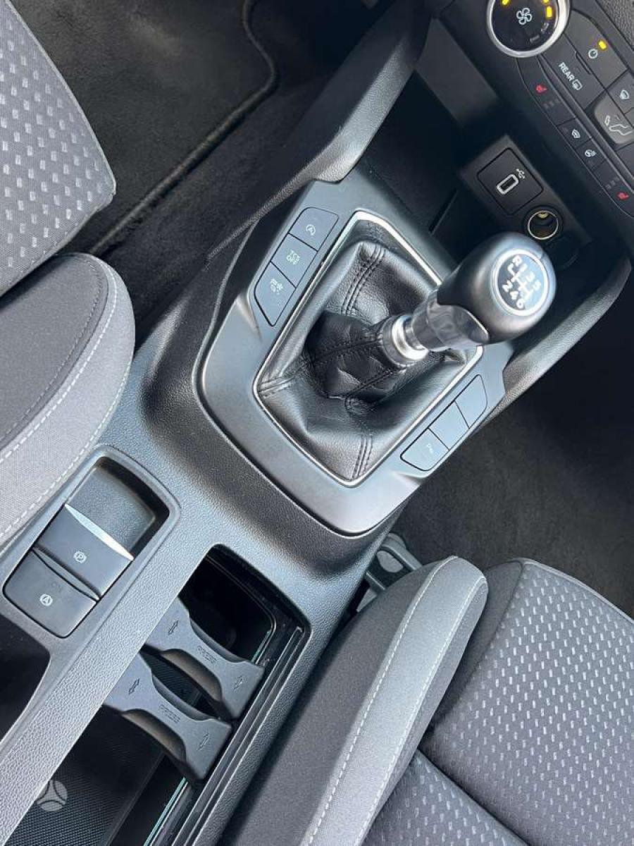 Grey Ford Focus 2019 in Kedainiai, with an engine capacity of 1.50 L and mileage of 240 thousand km for 7650 €, photo 31 on AUTOMOTO.COM.LV