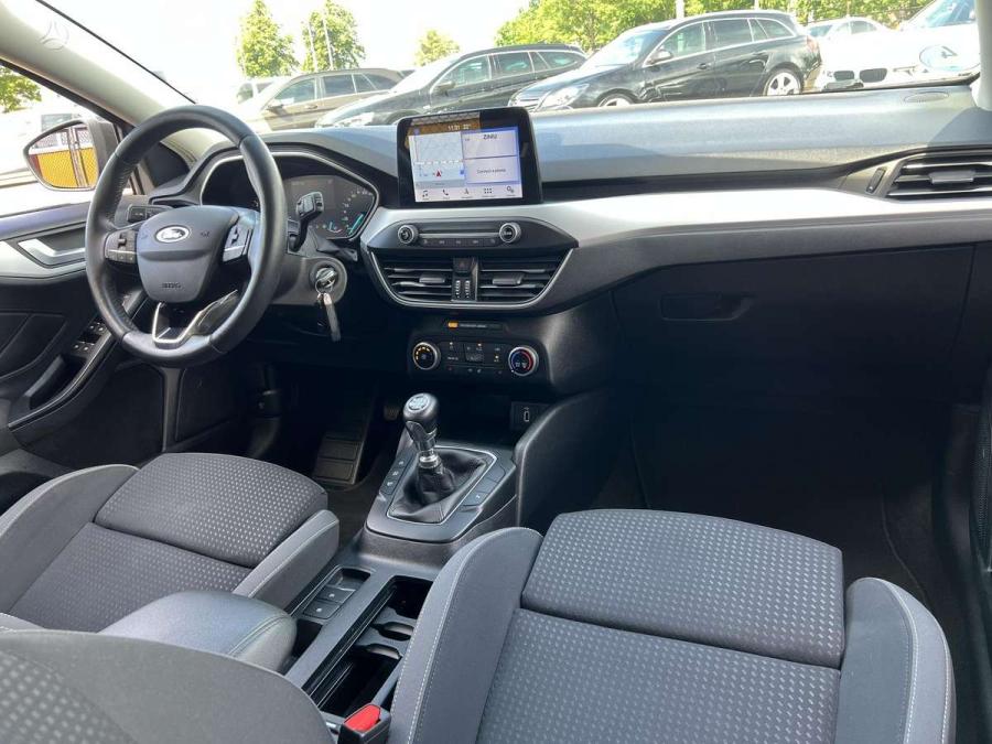 Grey Ford Focus 2019 in Kedainiai, with an engine capacity of 1.50 L and mileage of 240 thousand km for 7650 €, photo 41 on AUTOMOTO.COM.LV