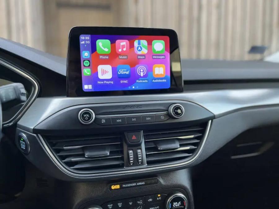Pelēks Ford Focus 2019 Rīga, ar dzinēja tilpumu 1.50 L un nobraukumu 162 tūkst. km par 9995 €, foto 10 vietnē AUTOMOTO.COM.LV