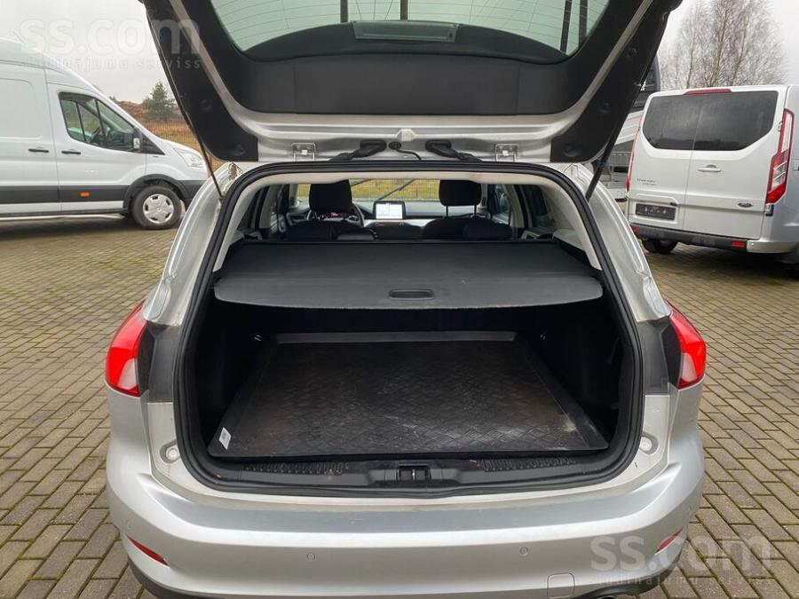 Pelēks Ford Focus 2019 Kuldīga, ar dzinēja tilpumu 1.50 L un nobraukumu 182 tūkst. km par 6900 €, foto 6 vietnē AUTOMOTO.COM.LV