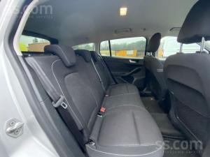 Pelēks Ford Focus 2019 Kuldīga, ar dzinēja tilpumu 1.50 L un nobraukumu 182 tūkst. km par 6900 €, foto 7 vietnē AUTOMOTO.COM.LV