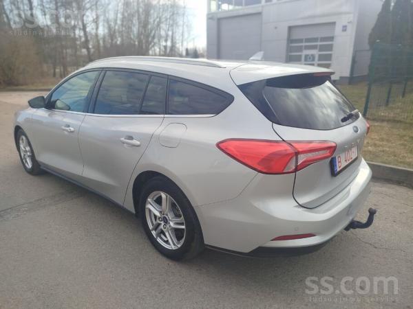 Grey Ford Focus 2019 in Riga, with an engine capacity of 1.50 L and mileage of 104 thousand km for 7900 €, photo 4 on AUTOMOTO.COM.LV