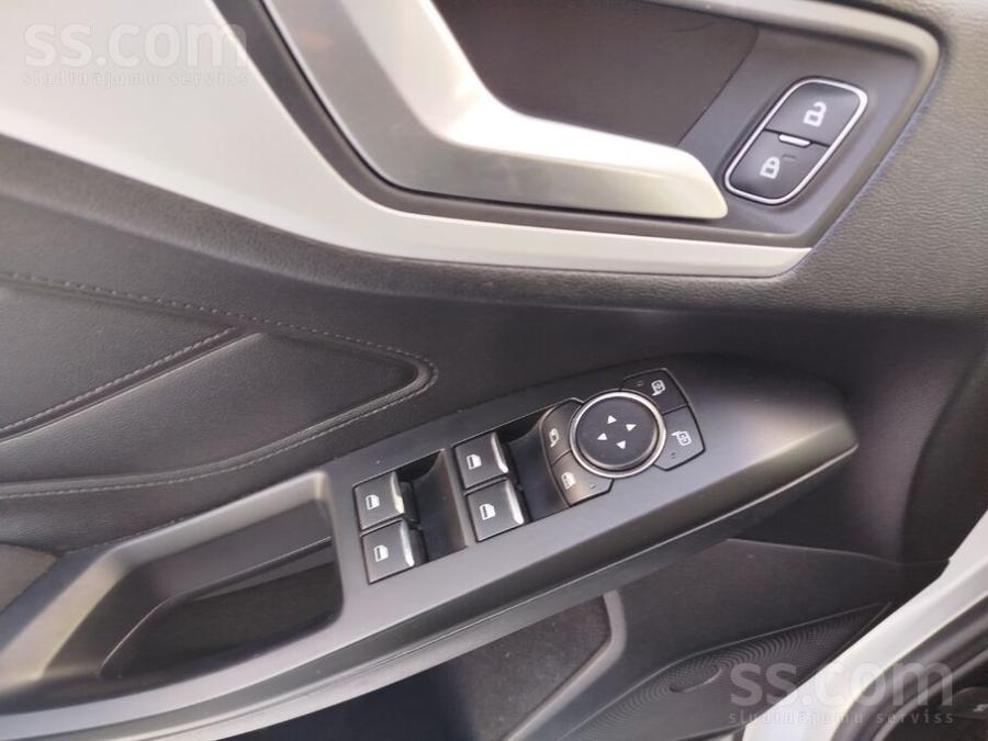 Pelēks Ford Focus 2019 Rīga, ar dzinēja tilpumu 1.50 L un nobraukumu 104 tūkst. km par 7900 €, foto 8 vietnē AUTOMOTO.COM.LV