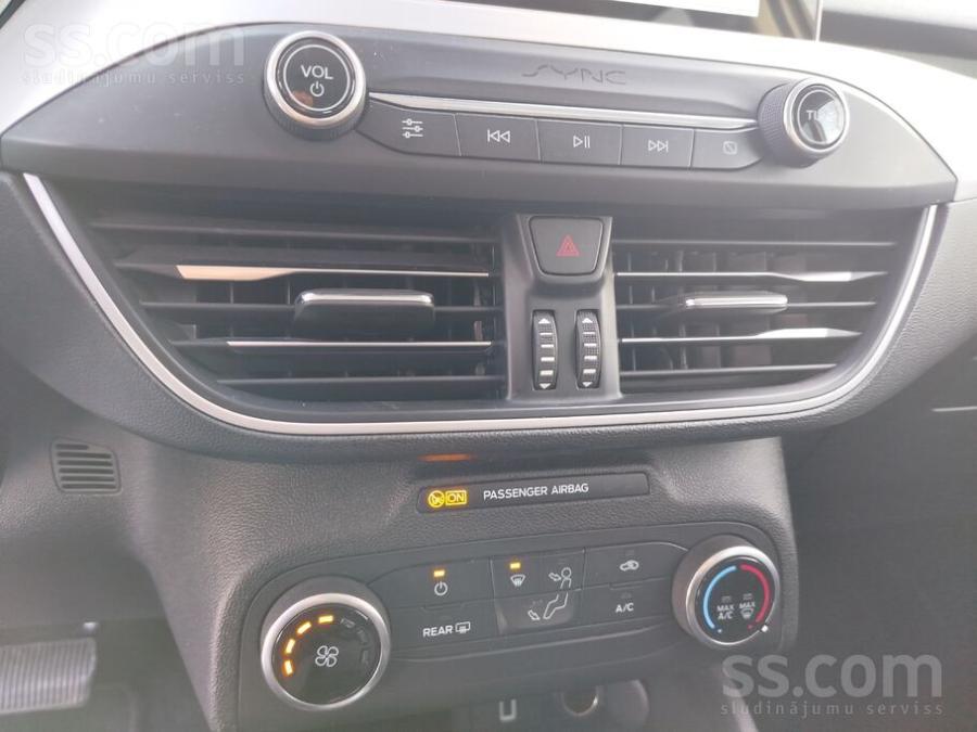 Pelēks Ford Focus 2019 Rīga, ar dzinēja tilpumu 1.50 L un nobraukumu 104 tūkst. km par 7900 €, foto 17 vietnē AUTOMOTO.COM.LV