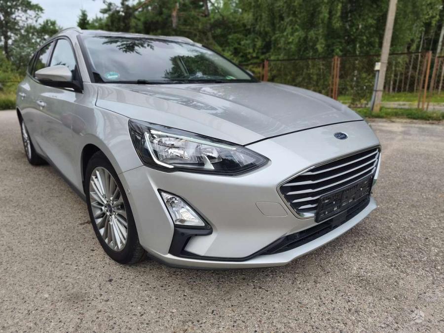 Grey Ford Focus 2019 in Utena, with an engine capacity of 2.00 L and mileage of 265 thousand km for 6500 €, photo 1 on AUTOMOTO.COM.LV