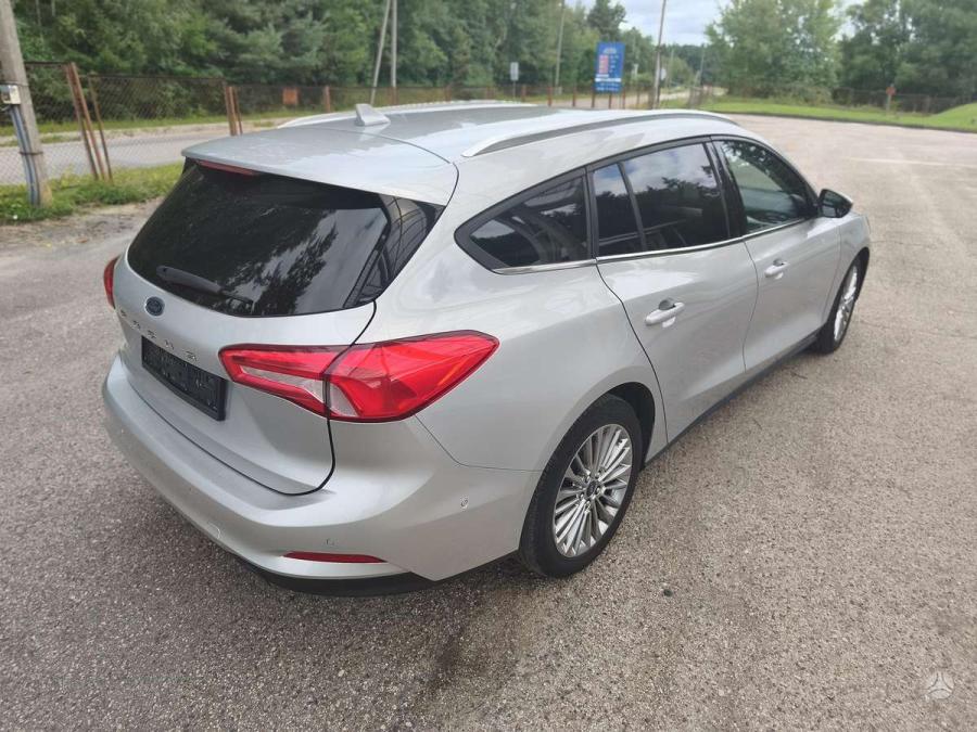 Grey Ford Focus 2019 in Utena, with an engine capacity of 2.00 L and mileage of 265 thousand km for 6500 €, photo 18 on AUTOMOTO.COM.LV