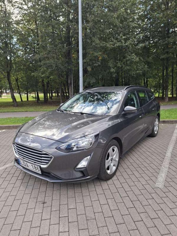 Ford Focus 2019 Kauņa vietnē Pelēks Ford Focus 2019 Kauņa, ar dzinēja tilpumu 1.00 L un nobraukumu 105 tūkst. km par 8000 €, foto 1 vietnē AUTOMOTO.COM.LV