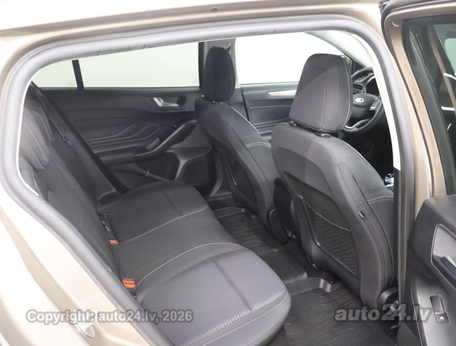 Pelēks Ford Focus 2019 Tallina, ar dzinēja tilpumu 1.00 L un nobraukumu 103 tūkst. km par 9900 €, foto 11 vietnē AUTOMOTO.COM.LV