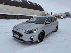 Grey Ford Focus 2020 in Panevezys, with an engine capacity of 1.00 L and mileage of 240 thousand km for 8900 €, photo  on AUTOMOTO.COM.LV