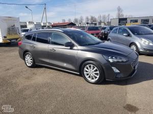 Grey Ford Focus 2020 in Kaunas, with an engine capacity of 1.50 L and mileage of 180 thousand km for 7550 €, photo 6 on AUTOMOTO.COM.LV