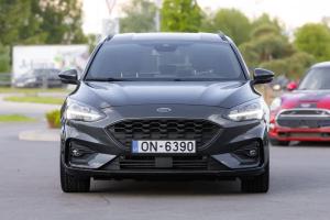 Grey Ford Focus 2020 in Jelgava, with an engine capacity of 1.50 L and mileage of 71 thousand km for 11700 €, photo 3 on AUTOMOTO.COM.LV