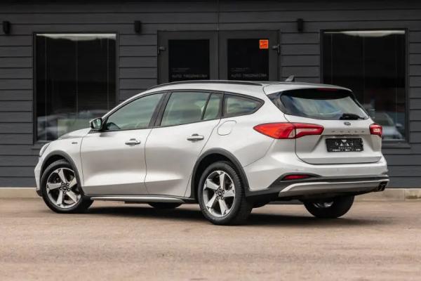 Pelēks Ford Focus 2020 Jelgava, ar dzinēja tilpumu 1.50 L un nobraukumu 150 tūkst. km par 15950 €, foto 2 vietnē AUTOMOTO.COM.LV