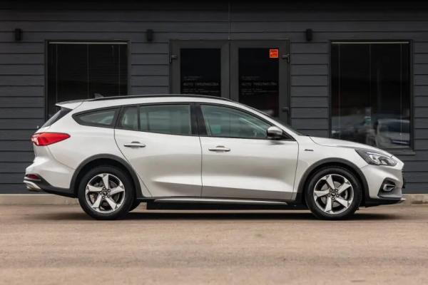 Pelēks Ford Focus 2020 Jelgava, ar dzinēja tilpumu 1.50 L un nobraukumu 150 tūkst. km par 15950 €, foto 6 vietnē AUTOMOTO.COM.LV