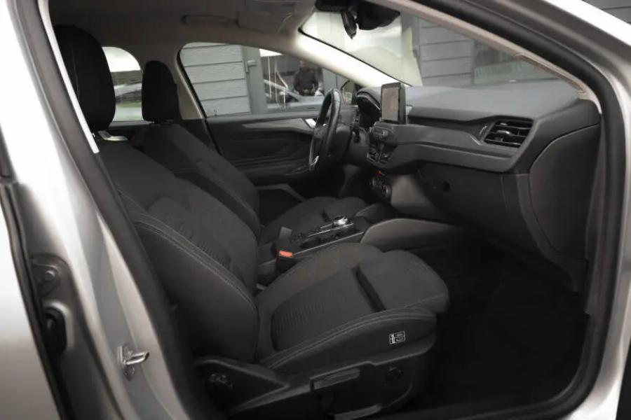 Pelēks Ford Focus 2020 Jelgava, ar dzinēja tilpumu 1.50 L un nobraukumu 150 tūkst. km par 15950 €, foto 10 vietnē AUTOMOTO.COM.LV