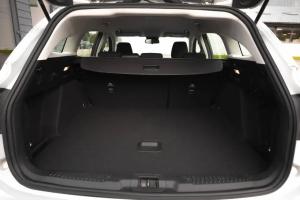 Pelēks Ford Focus 2020 Jelgava, ar dzinēja tilpumu 1.50 L un nobraukumu 150 tūkst. km par 15950 €, foto 12 vietnē AUTOMOTO.COM.LV