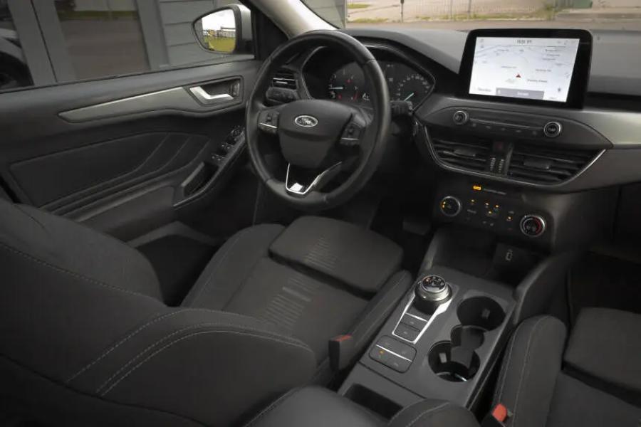 Pelēks Ford Focus 2020 Jelgava, ar dzinēja tilpumu 1.50 L un nobraukumu 150 tūkst. km par 15950 €, foto 13 vietnē AUTOMOTO.COM.LV