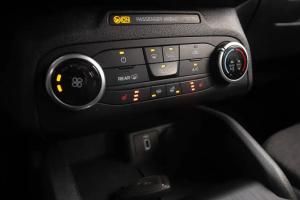 Pelēks Ford Focus 2020 Jelgava, ar dzinēja tilpumu 1.50 L un nobraukumu 150 tūkst. km par 15950 €, foto 16 vietnē AUTOMOTO.COM.LV