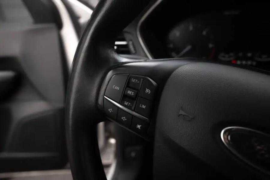 Pelēks Ford Focus 2020 Jelgava, ar dzinēja tilpumu 1.50 L un nobraukumu 150 tūkst. km par 15950 €, foto 19 vietnē AUTOMOTO.COM.LV