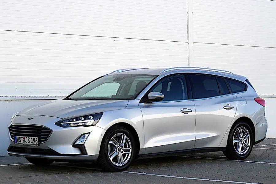 Grey Ford Focus 2020 in Riga, with an engine capacity of 1.50 L and mileage of 164 thousand km for 7800 €, photo 6 on AUTOMOTO.COM.LV