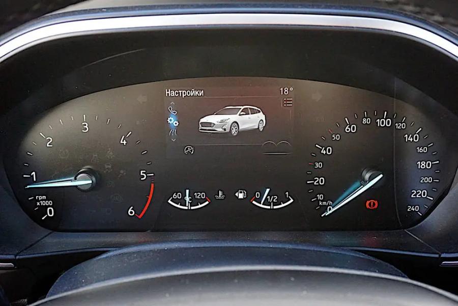 Grey Ford Focus 2020 in Riga, with an engine capacity of 1.50 L and mileage of 164 thousand km for 7800 €, photo 23 on AUTOMOTO.COM.LV