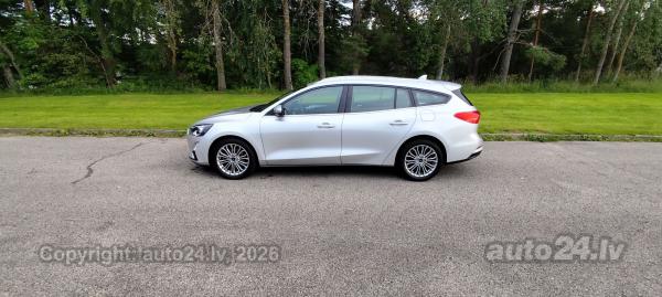 Pelēks Ford Focus 2020 Veru, ar dzinēja tilpumu 1.50 L un nobraukumu 119 tūkst. km par 9600 €, foto 2 vietnē AUTOMOTO.COM.LV