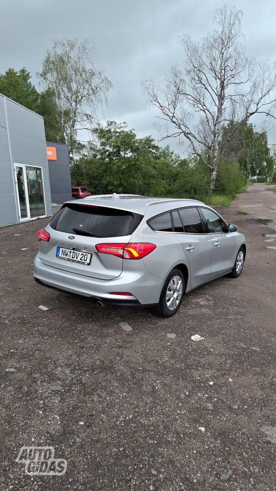 Pelēks Ford Focus 2020 Utena, ar dzinēja tilpumu 2.00 L un nobraukumu 260 tūkst. km par 7300 €, foto 5 vietnē AUTOMOTO.COM.LV
